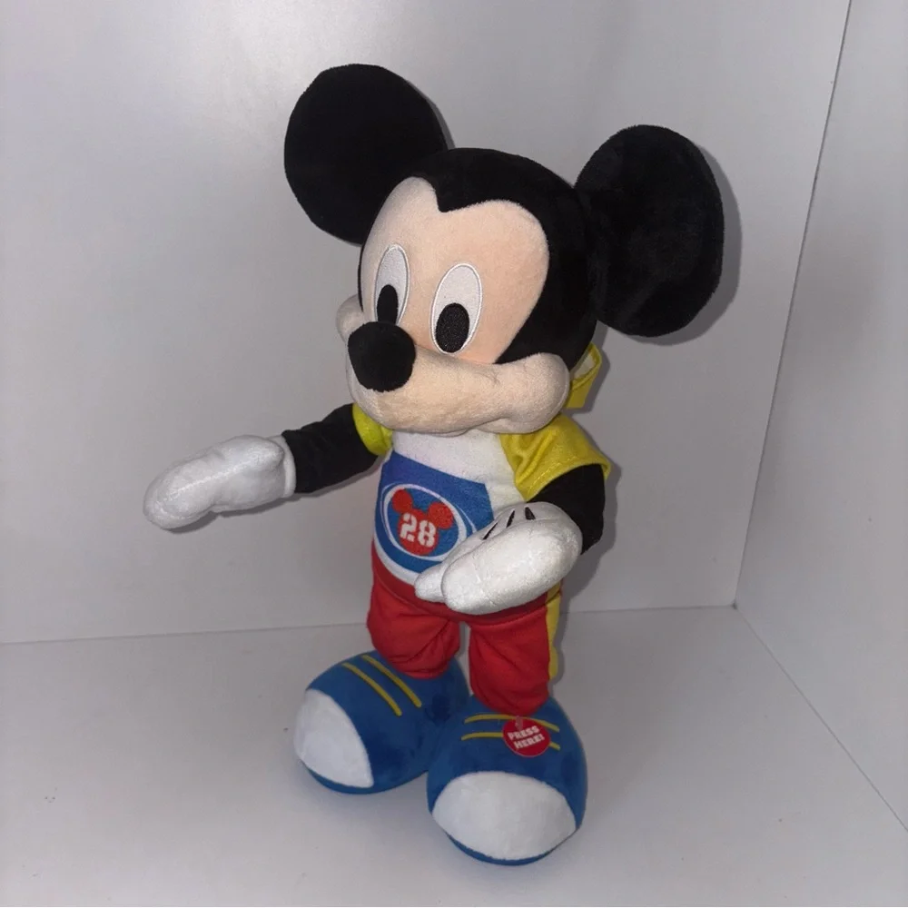 Just Play | Toys | Disney Junior Mickey Mouse Funhouse Stretch Break ...